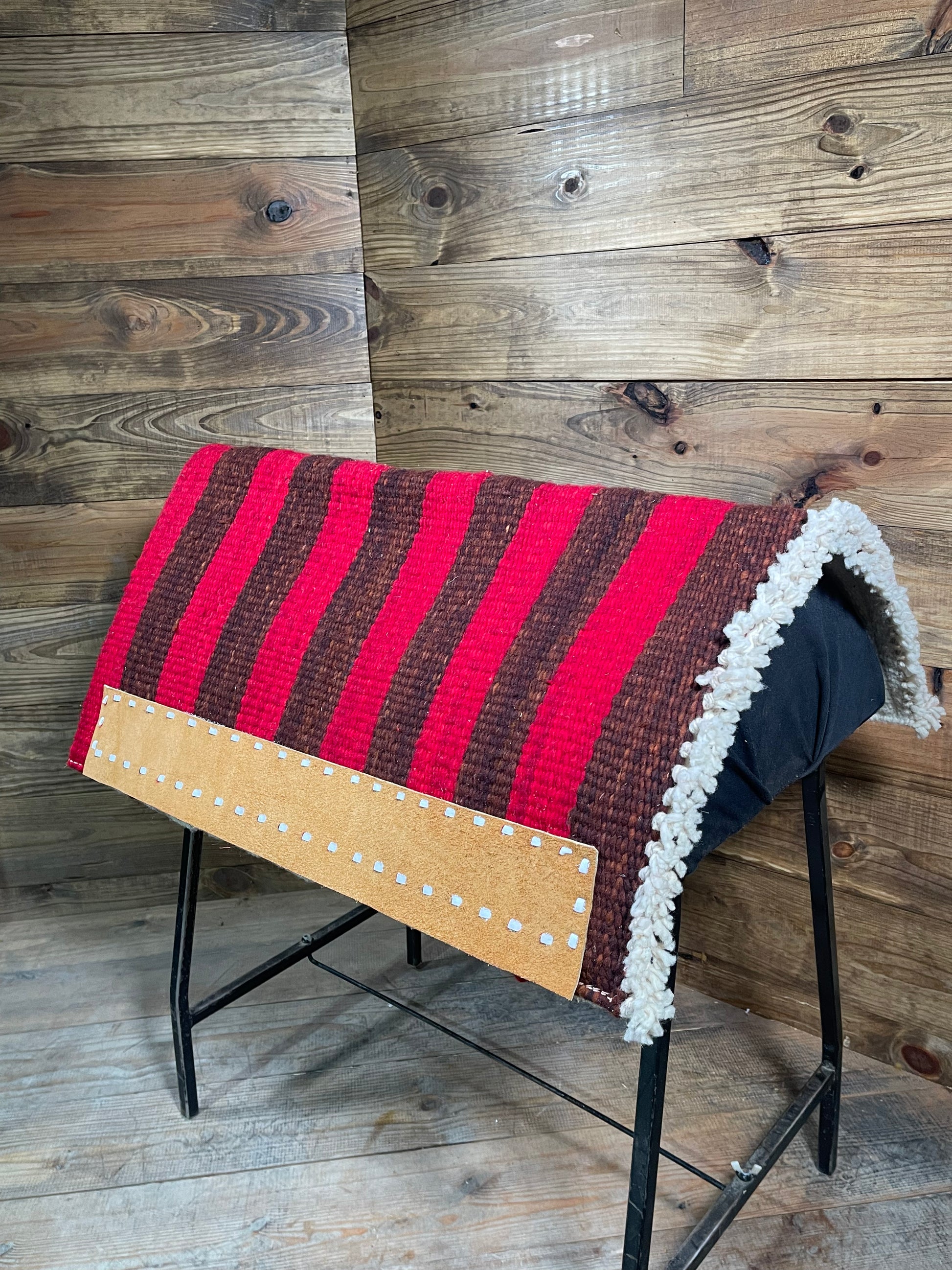 Casa Zea Brown & Red Striped Navajo Pad – Trent Ward Saddlery